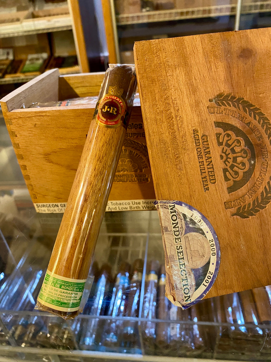 JR Ultimate Maduro | Ralph's Cigars | Chicago, IL – Ralphs Cigars
